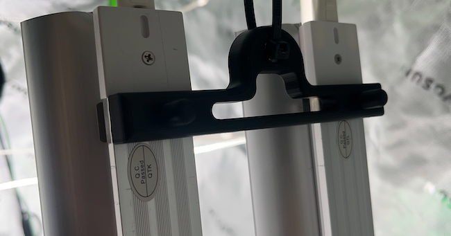 Barrina T8 Grow Light Vertical Bracket for 2 Lights by TFro3 | Download ...