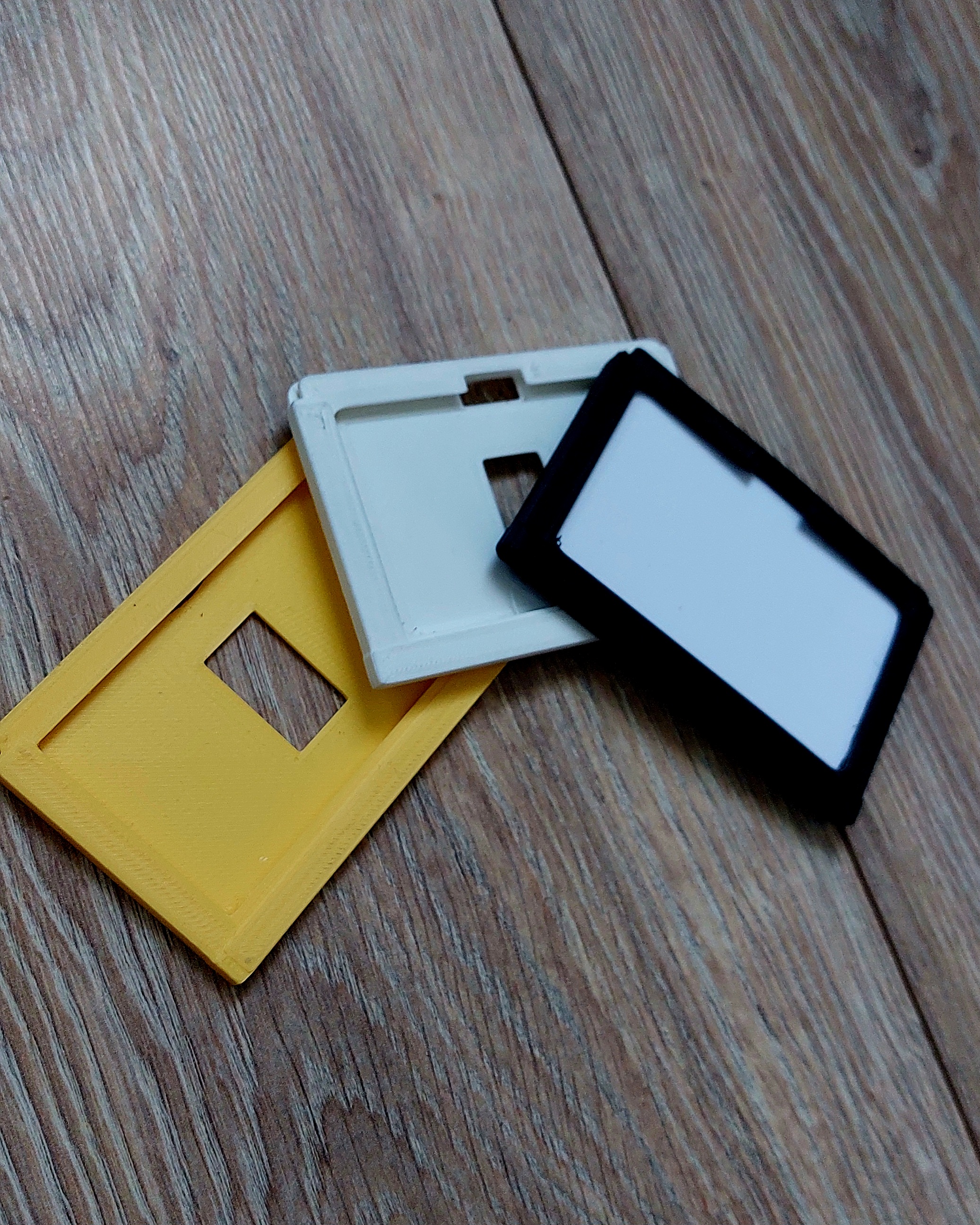 Bank Card/Magnetic Card Holder by C3DPR | Download free STL model ...