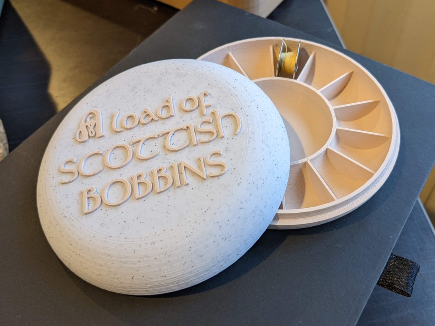 Bobbin Tray with Lid by Big Mystery | Download free STL model ...