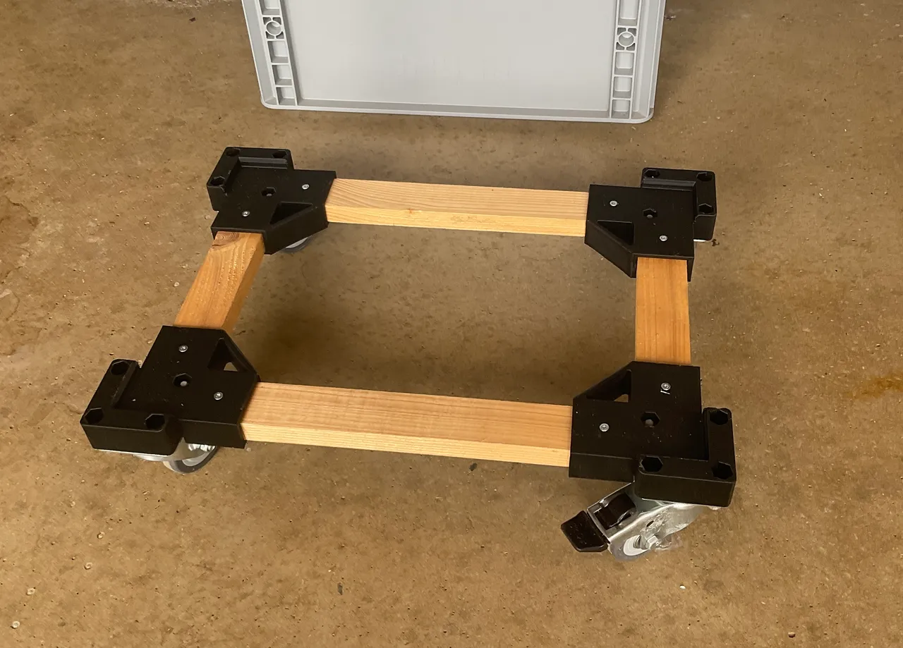 Transport roller for e.g. EURO-box by H3dSprint | Download free STL ...