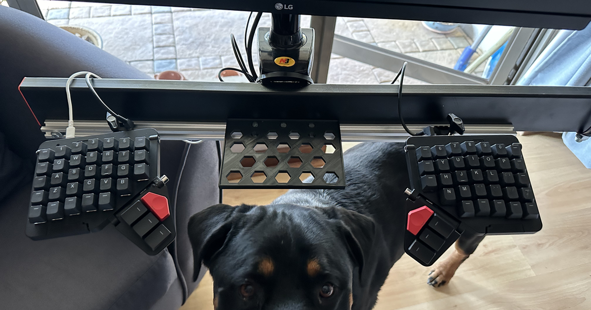 2020 Extrusion Apple Magic Trackpad Mount by PandaAttack | Download ...