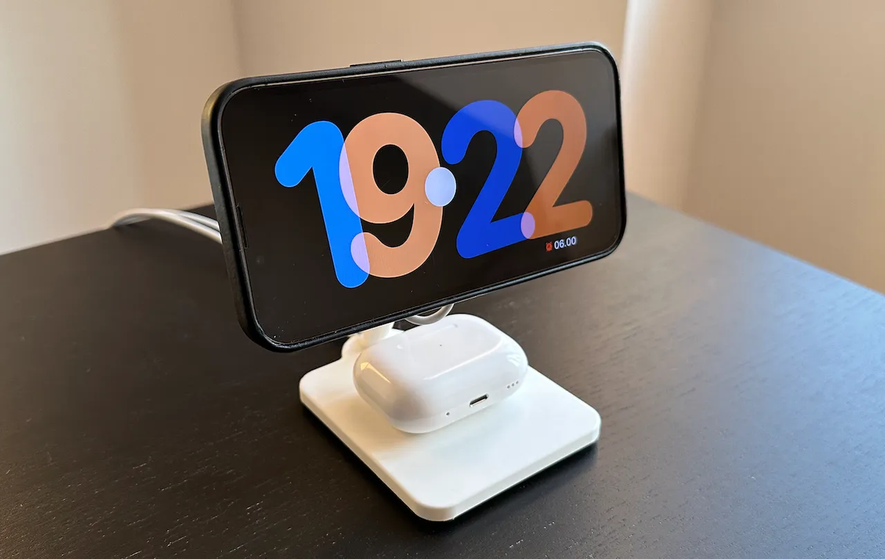 2-in-1 Magsafe Charger (iPhone and AirPods by AbenAlbert | Download ...