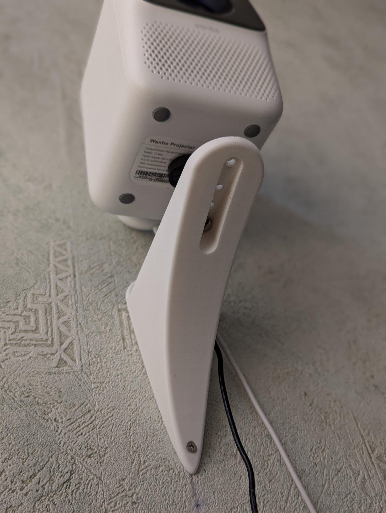 Small Projector Wall Mount by Melkin | Download free STL model ...