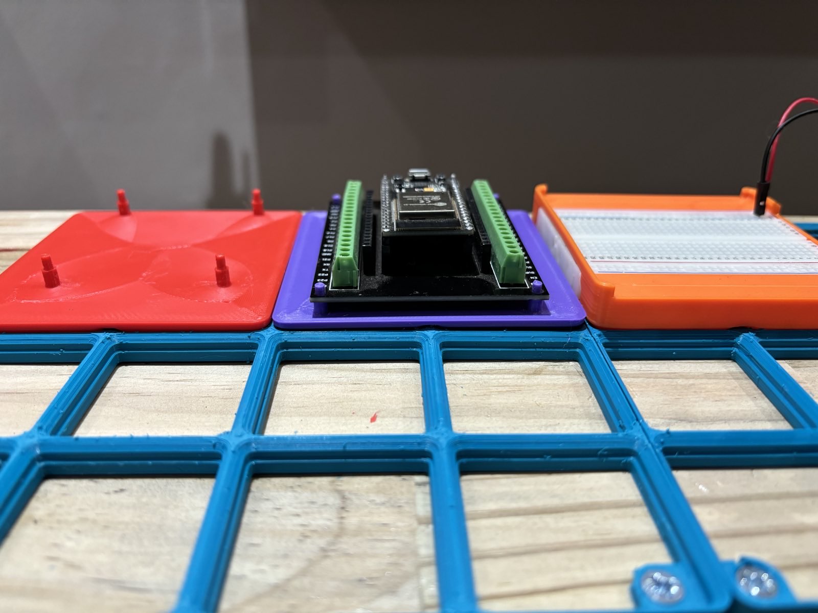 Gridfinity Electronics bench by Dané Spamers | Download free STL model ...