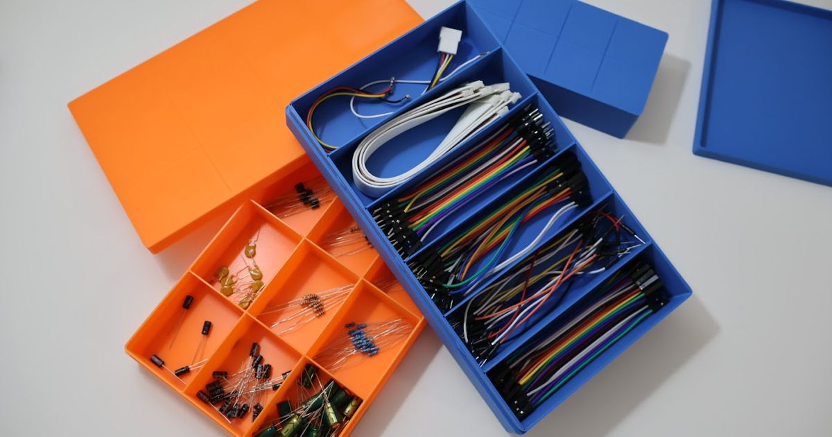 Customizable storage box with snap lid and custom dividers por ...