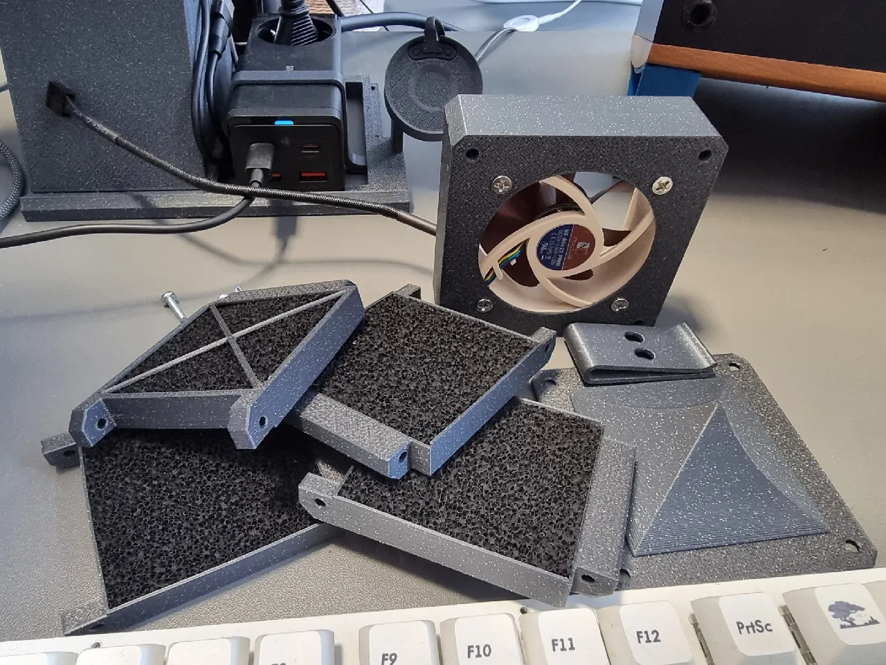 Mini air purifier / fume extractor by MartasSan | Download free STL ...