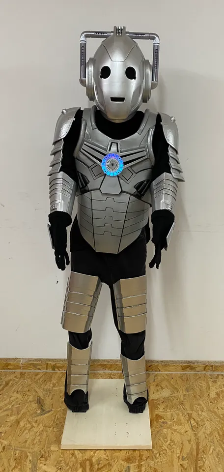 Cyberman Emblem & Arc Reactor by Fraat Ramski | Download free STL model ...