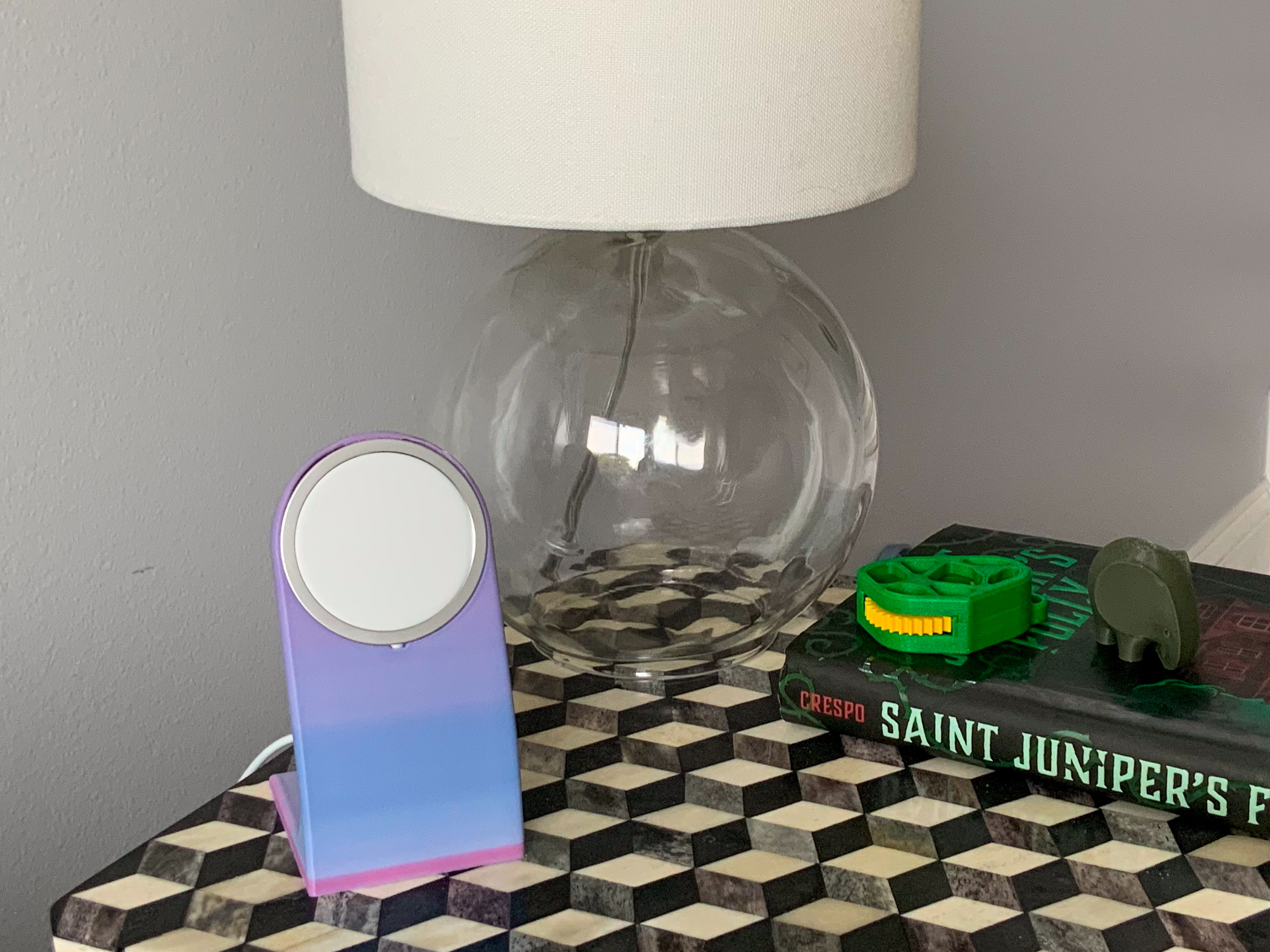 MagSafe Charging Stand - The Puck by BakedBean3D | Download free STL ...