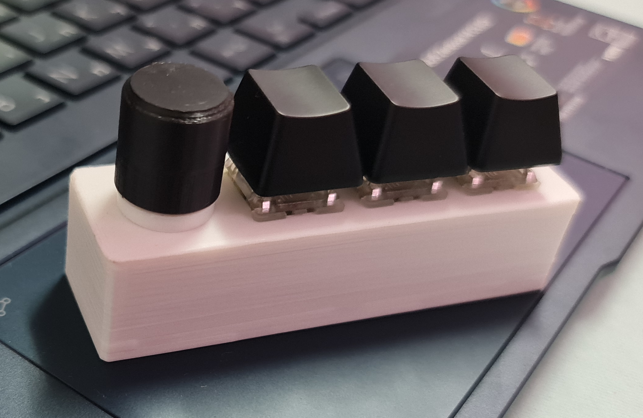 3 buttons macro pad with rotary encoder by HusYoo | Download free STL ...