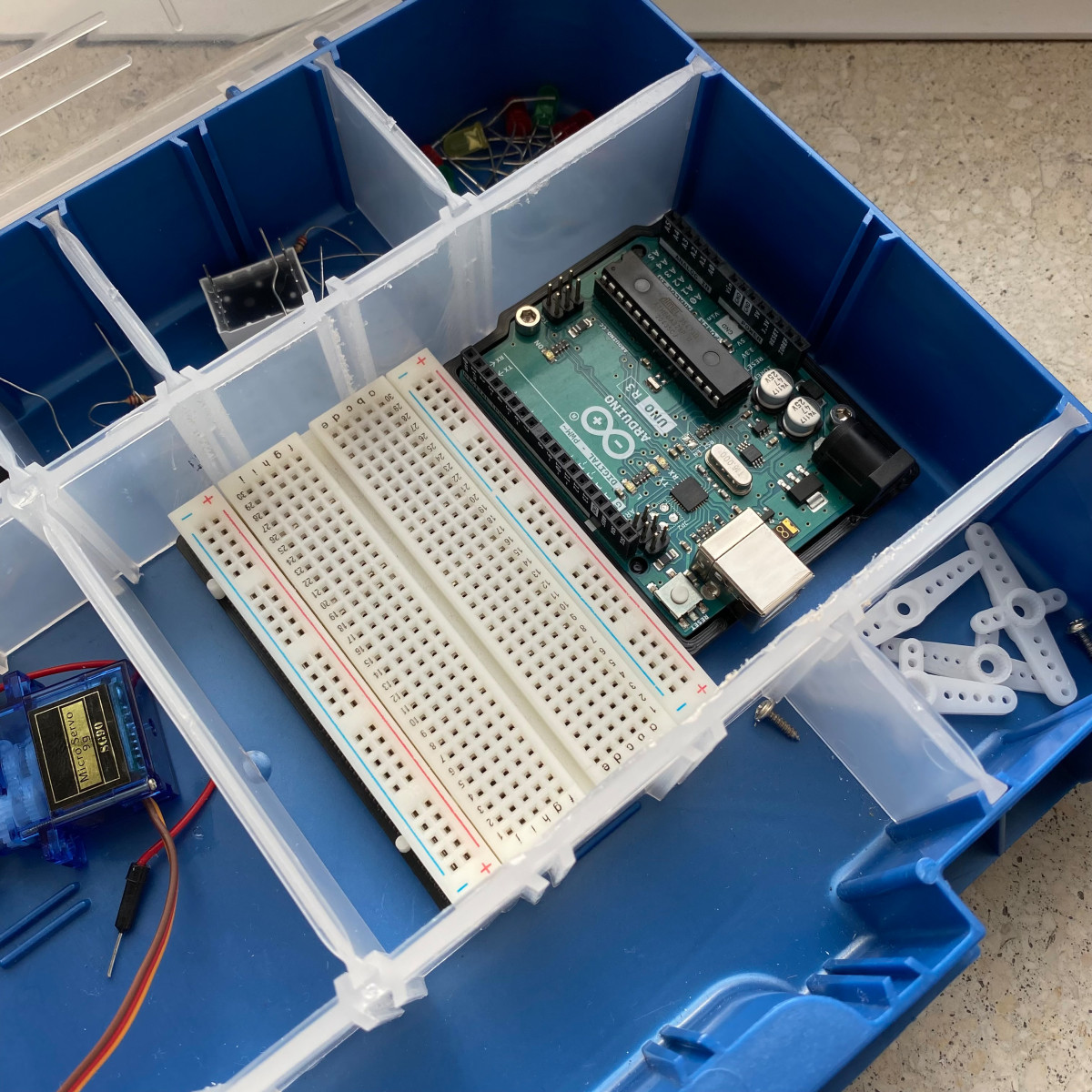 Yet another Arduino UNO holder by georgmierau | Download free STL model ...