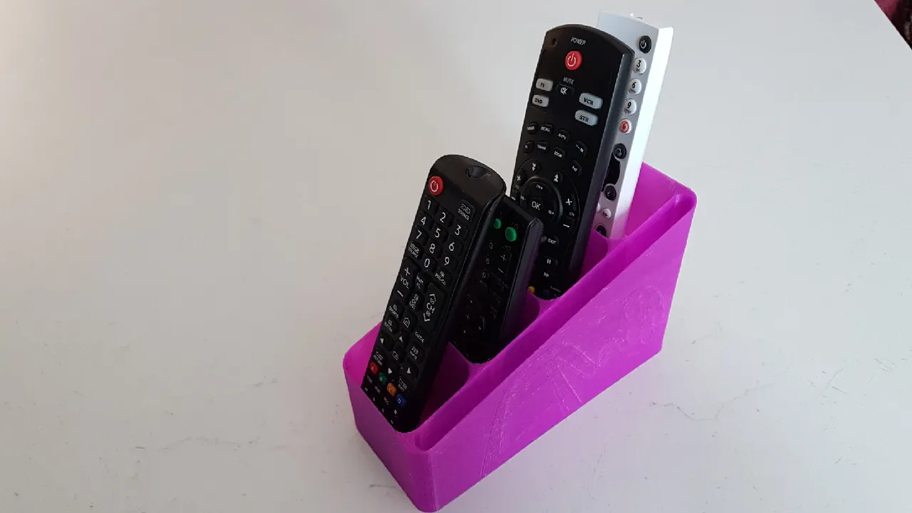 Remote control holder by Alberto Baratelli | Download free STL model ...