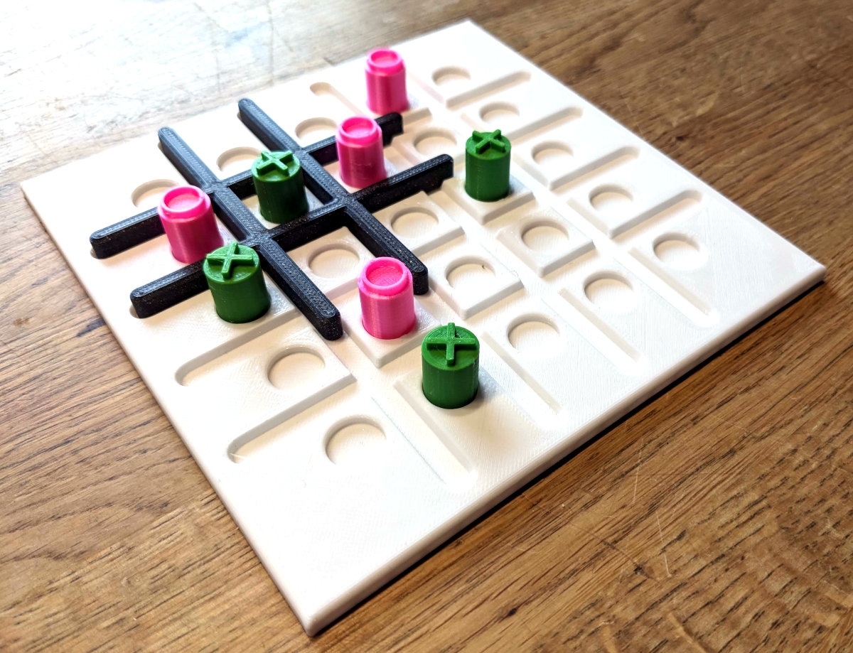 Moving Grid Tic Tac Toe by Mechatroniker | Download free STL model ...