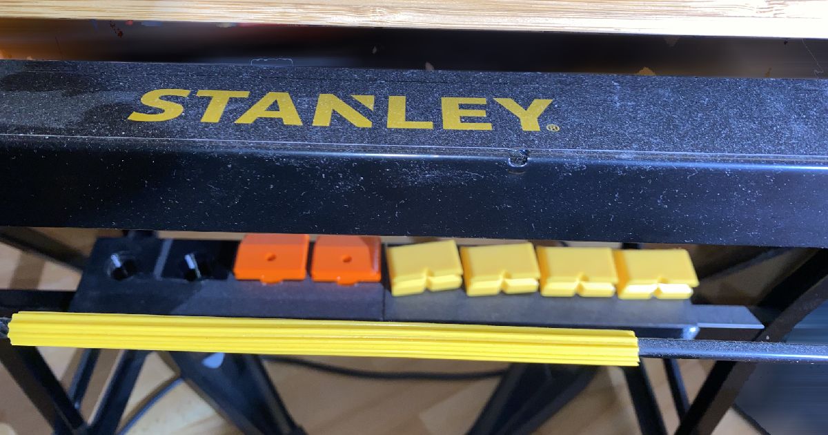 Black&Decker Workmate WM825 - Stanley Deluxe - 4 Loch Halter für ...